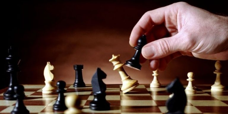 8 Rahasia Teknik Catur yang Mematikan - AndaiKata.com